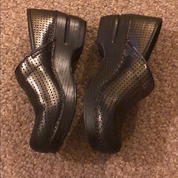 Dansko | Shoes | Dansko Size 37 Nursing Working Clogs | Poshmark